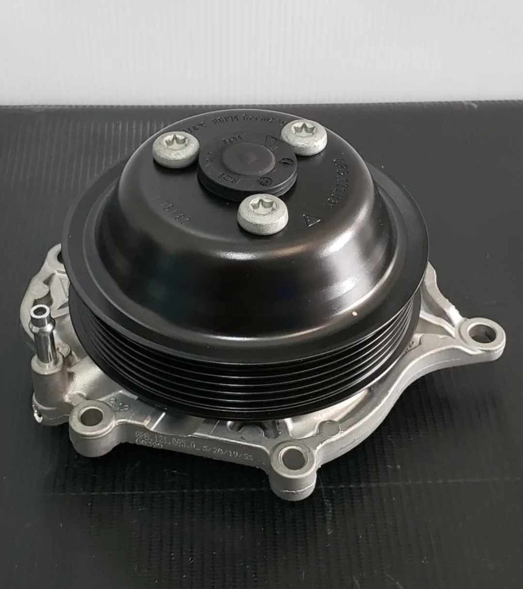 Bomba De Água Porsche 911 0PB121005C | Noix Premium Parts