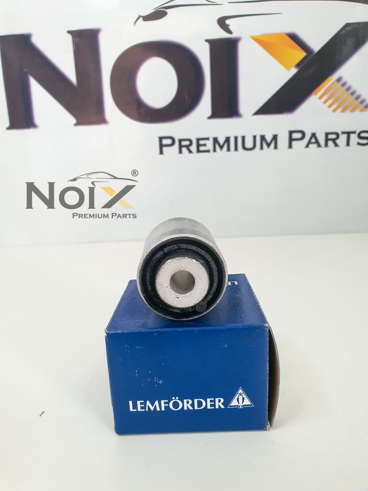 Bucha Bandeja Porsche Panamera 97034124301 | Noix Premium Parts