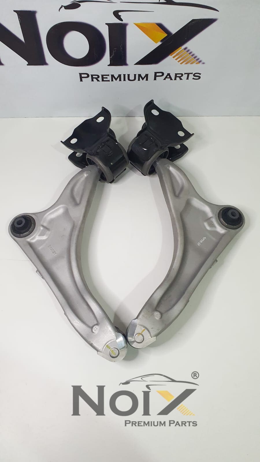 Par De Bandeja Land Rover Evoque Lr078656 Lr078657 | Noix Premium Parts