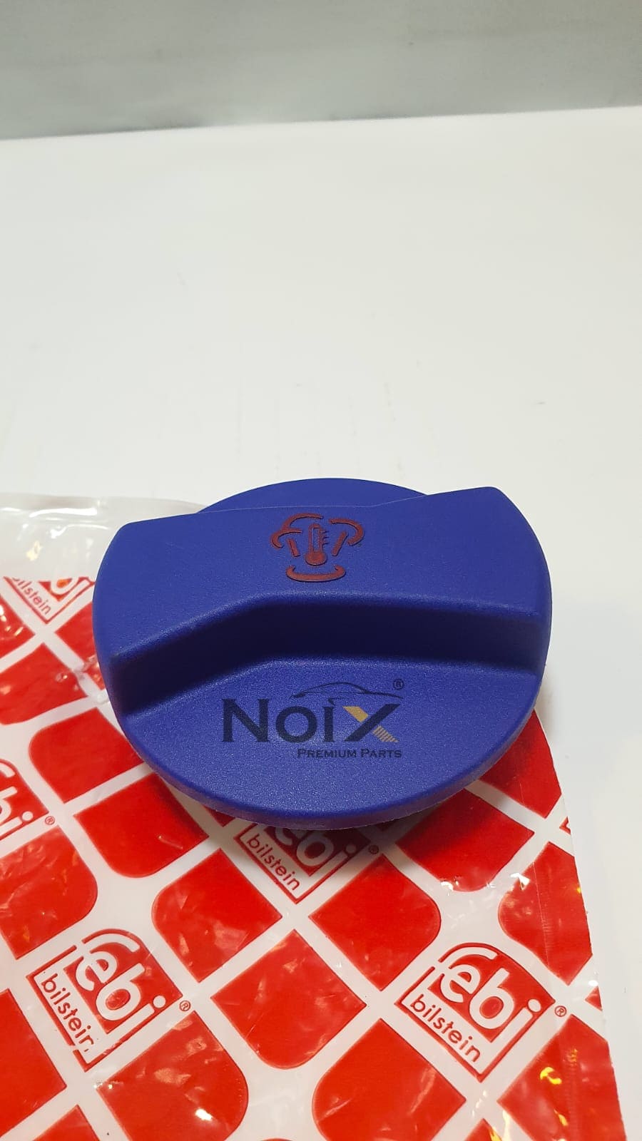 Tampa Do Reservatório Porsche Cayenne 95510644720 | Noix Premium Parts